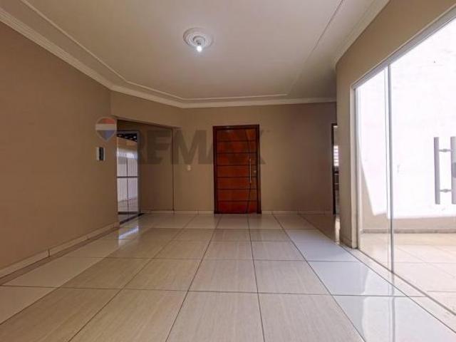 Casa para venda em Jardim José Ometto Iii de 210.00m² com 3 Quartos e 2 Garagens