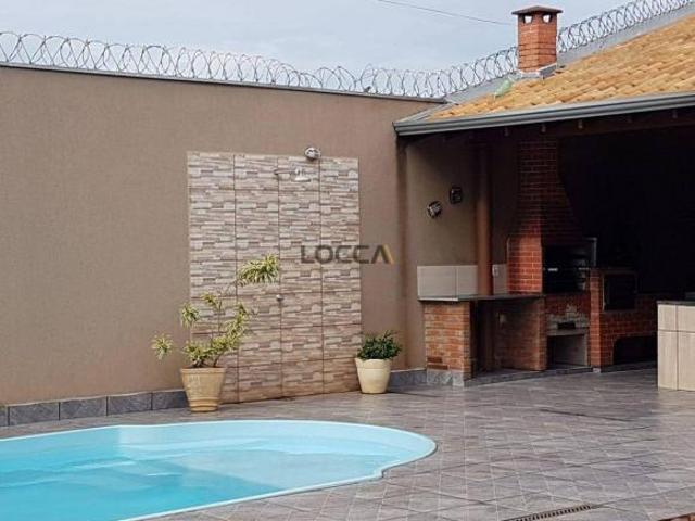 Casa para venda em Jardim Jóquei Clube de 250.00m² com 1 Quarto, 1 Suite e 5 Garagens