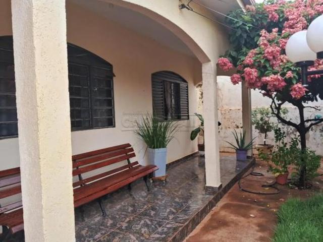 Casa para venda em Jardim Luiz Ometto Ii de 131.00m² com 3 Quartos, 1 Suite e 2 Garagens