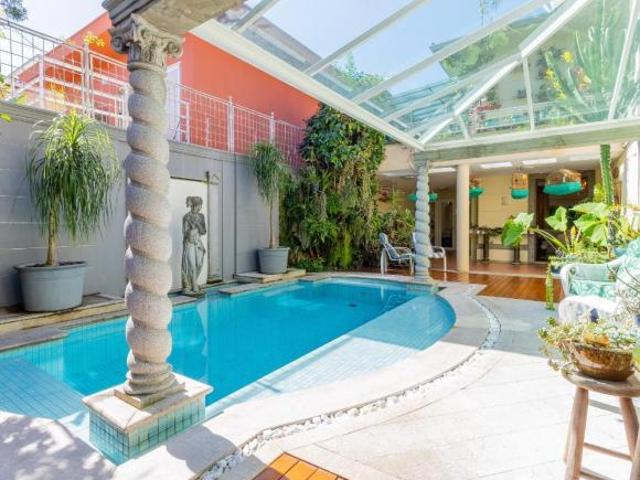 Casa para venda em Jardim Luzitânia com 5 quartos, sendo 2 suítes, 572m²