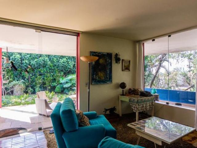 Casa para venda em Jardim Leonor com 4 quartos, 277m²
