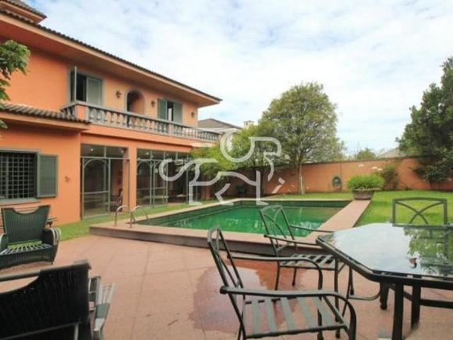 Casa para venda em Jardim Leonor de 650.00m² com 4 Quartos, 4 Suites e 10 Garagens