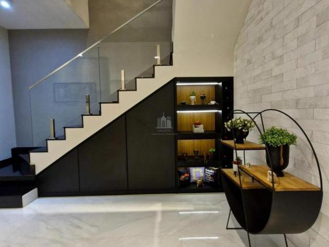 Casa para venda em Jardim Paiquerê de 155.00m² com 3 Quartos, 3 Suites e 2 Garagens