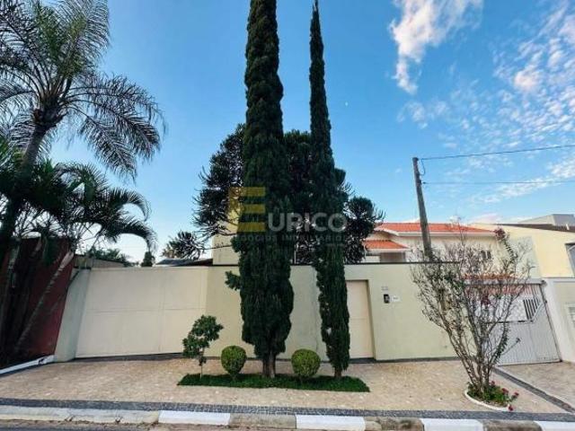Casa para venda em Jardim Paiquere de 235.00m² com 3 Quartos, 1 Suite e 4 Garagens