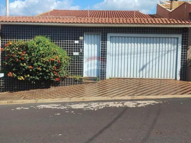 Casa para venda em Jardim Palmares de 192.00m² com 3 Quartos, 1 Suite e 4 Garagens