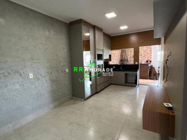 Casa para venda em Jardim Palestina de 145.00m² com 2 Quartos e 3 Garagens