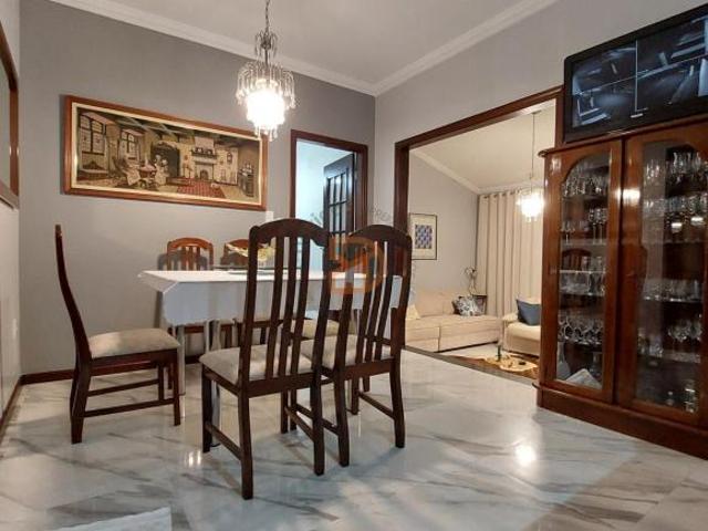 Casa para venda em Jardim Panorama de 190.00m² com 3 Quartos, 1 Suite e 4 Garagens