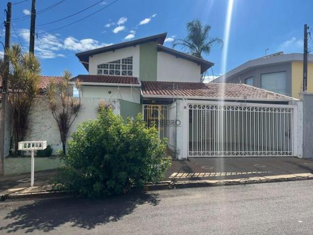 Casa para venda em Jardim Paraíso de 131.64m² com 3 Quartos, 1 Suite e 2 Garagens