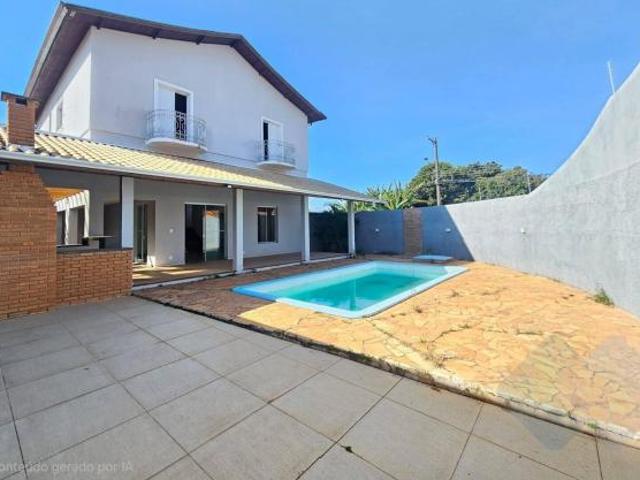 Casa para venda em Jardim Paraíso de 260.00m² com 3 Quartos, 1 Suite e 4 Garagens