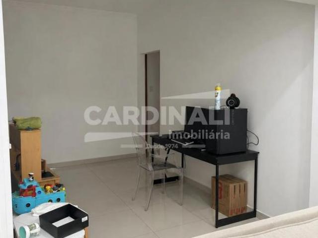 Casa para venda em Jardim Paranapanema de 55.00m² com 1 Quarto e 2 Garagens