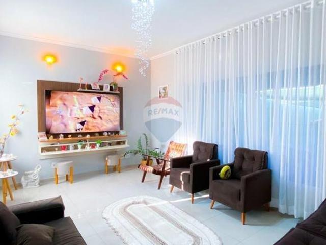Casa para venda em Jardim Patrícia de 231.00m² com 3 Quartos, 1 Suite e 2 Garagens