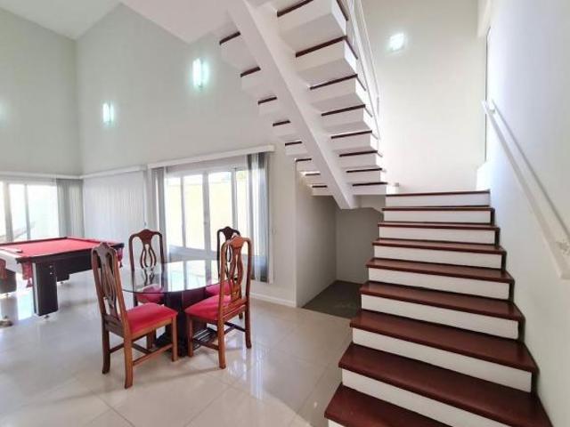 Casa para venda em Jardim Patrícia de 236.00m² com 4 Quartos, 1 Suite e 4 Garagens
