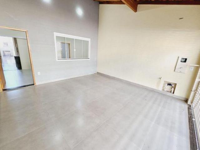 Casa para venda em Jardim Pau Preto de 110.00m² com 3 Quartos, 1 Suite e 2 Garagens
