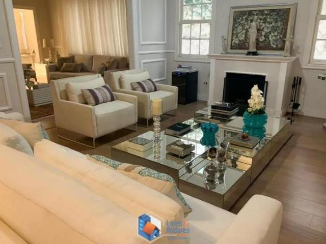 Casa para venda em Jardim Paulista com 5 quartos, sendo 2 suítes, 380m²