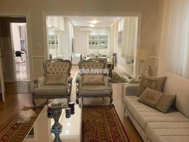 Casa para venda em Jardim Paulista com 5 quartos, sendo 2 suítes, 380m²