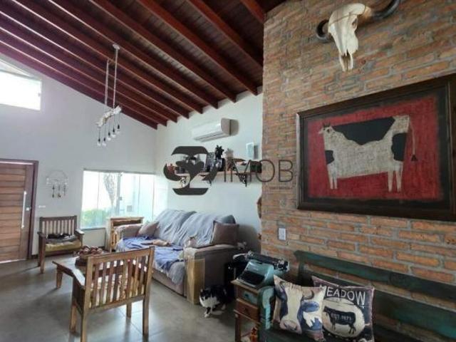 Casa para venda em Jardim Paulista de 168.00m² com 3 Quartos, 1 Suite e 3 Garagens