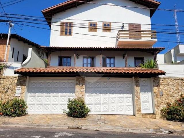 Casa para venda em Jardim Paulista I de 350.00m² com 4 Quartos, 2 Suites e 4 Garagens