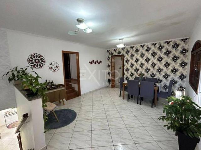 Casa para venda em Jardim Paulista Ii de 355.00m² com 3 Quartos, 3 Suites e 4 Garagens