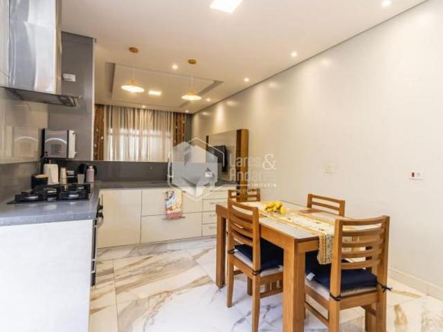 Casa para venda em Jardim Peri com 3 quartos, sendo 1 suíte, 216m²