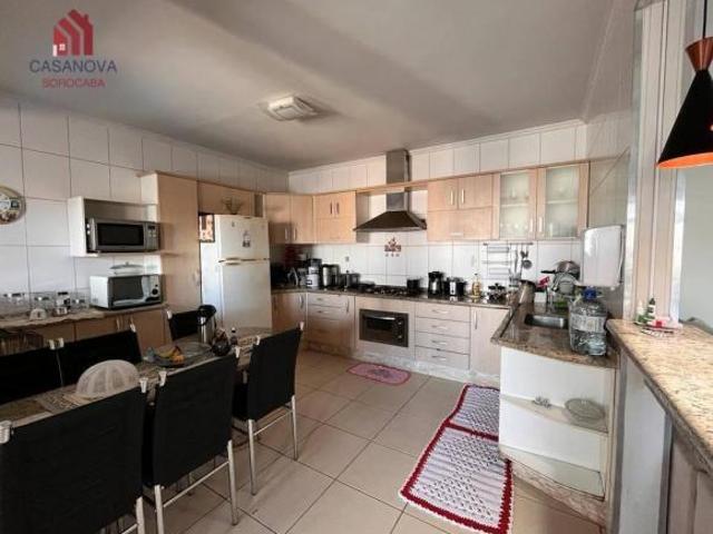 Casa para venda em Jardim Piazza Di Roma I de 195.00m² com 3 Quartos, 1 Suite e 3 Garagens