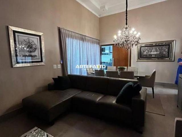 Casa para venda em Jardim Piratininga de 189.00m² com 3 Quartos, 2 Suites e 3 Garagens