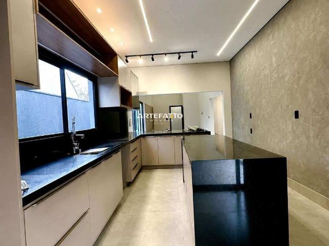 Casa para venda em Jardim Piratininga Ii em Franca São Paulo de 220.00m² com 3 Quartos, 3 Suítes e 4 Garagens
