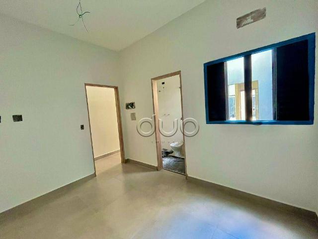 Casa para venda em Jardim Planalto de 74.00m² com 2 Quartos, 1 Suíte e 2 Garagens