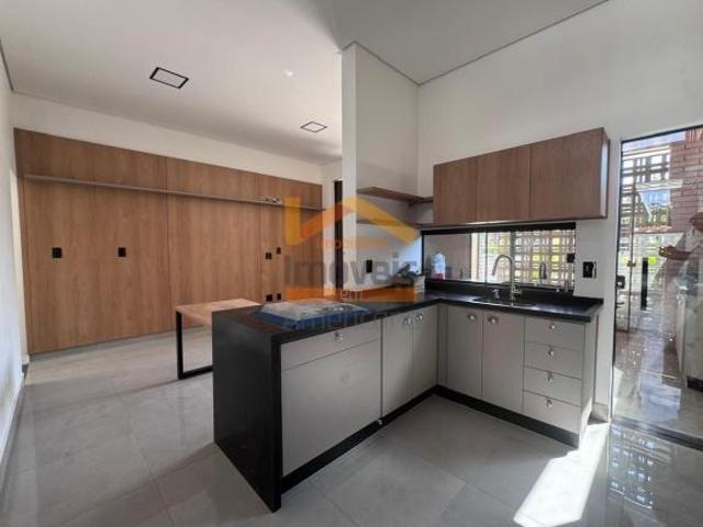 Casa para venda em Jardim Planalto de 78.00m² com 2 Quartos, 1 Suite e 1 Garagem