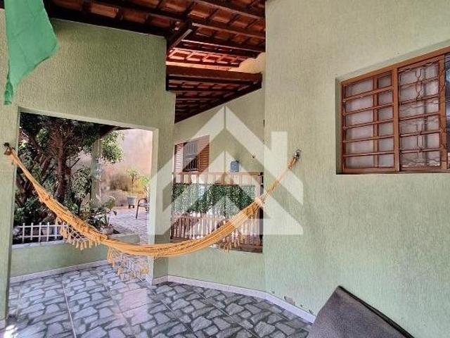Casa para venda em Jardim Porto Fino de 166.00m² com 4 Quartos e 2 Garagens