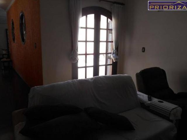 Casa para venda em Jardim Prestes De Barros de 478.00m² com 3 Quartos, 3 Suites e 8 Garagens