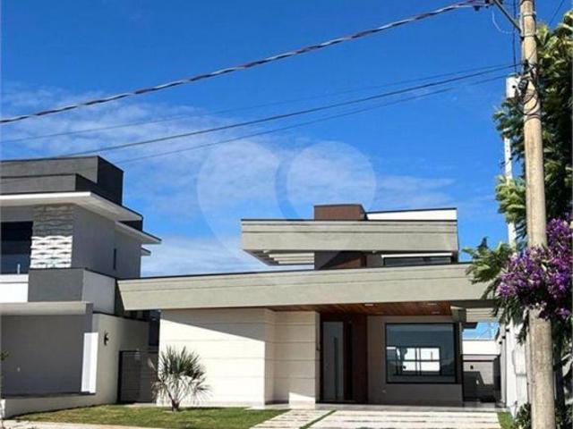 Casa para venda em Jardim Primavera de 155.00m² com 3 Quartos, 3 Suites e 6 Garagens