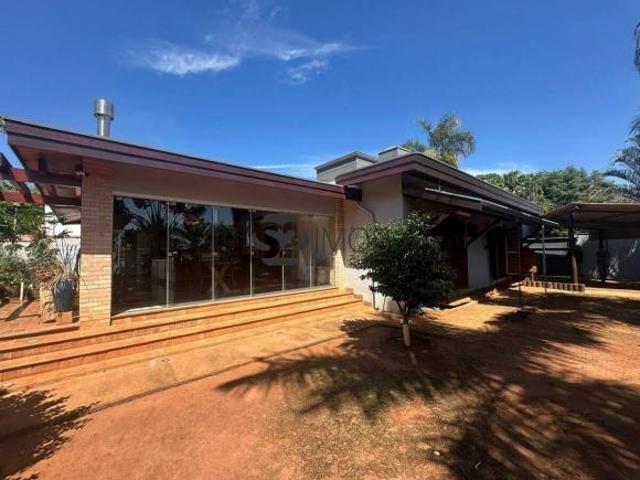 Casa para venda em Jardim Primavera de 300.00m² com 3 Quartos, 1 Suite e 3 Garagens
