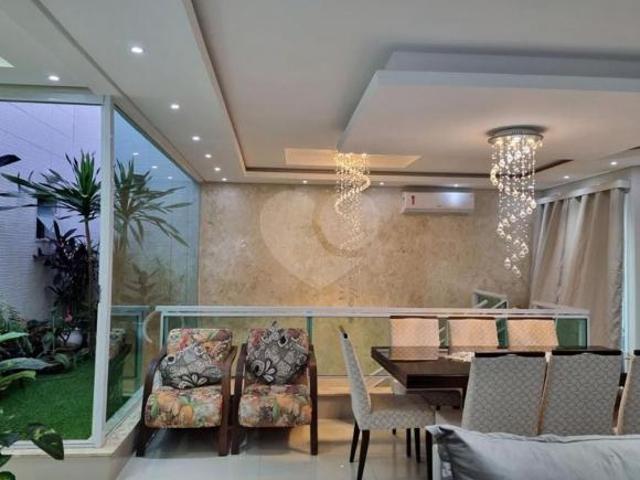 Casa para venda em Jardim Promeca de 300.00m² com 3 Quartos, 1 Suite e 4 Garagens
