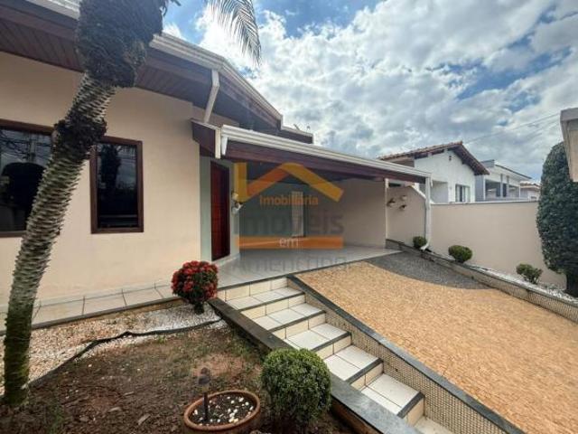 Casa para venda em Jardim Progresso de 220.00m² com 3 Quartos, 1 Suite e 2 Garagens