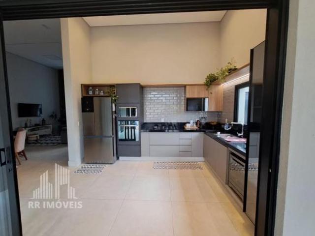 Casa para venda em Jardim Recanto Das Águas de 177.00m² com 3 Quartos, 1 Suite e 4 Garagens