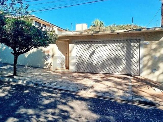 Casa para venda em Jardim Recreio de 229.25m² com 3 Quartos, 1 Suite e 4 Garagens