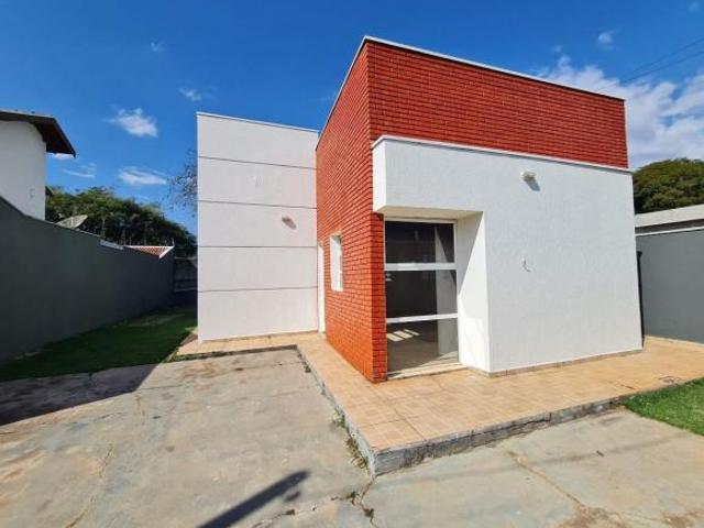 Casa para venda em Jardim Regina de 60.00m² com 2 Quartos e 2 Garagens