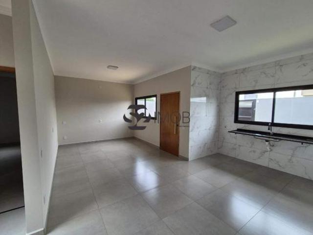 Casa para venda em Jardim Regina de 91.00m² com 3 Quartos, 2 Suites e 3 Garagens