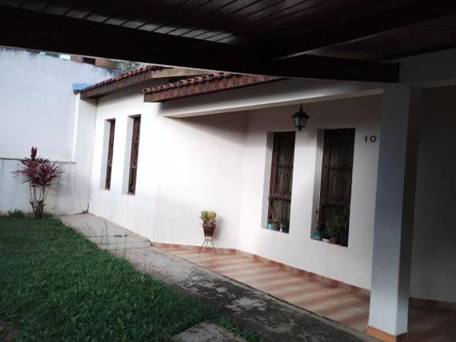 Casa para venda em Jardim Refúgio de 208.69m² com 2 Quartos e 12 Garagens