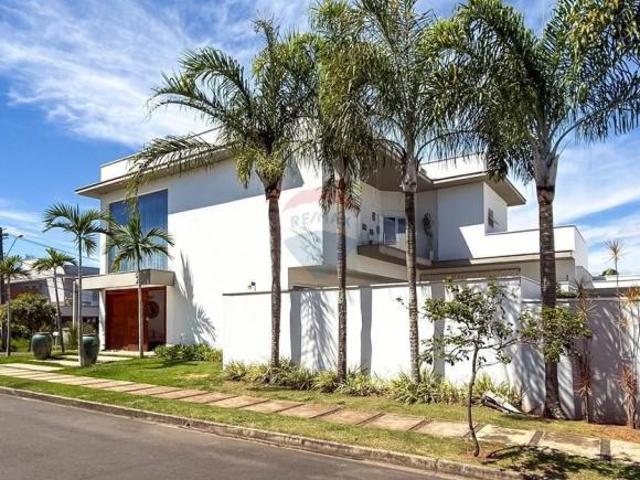 Casa para venda em Jardim Residencial Mont Blanc de 345.50m² com 4 Quartos e 4 Suites