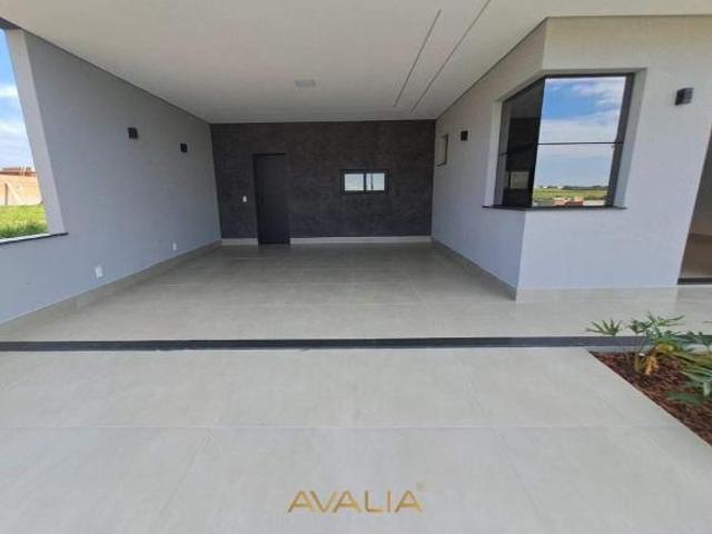 Casa para venda em Jardim Residencial Dona Maria Candida de 180.00m² com 3 Quartos, 3 Suites e 4 Gar