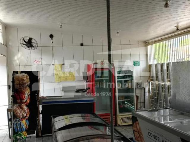 Casa para venda em Jardim Residencial Iedda de 298.00m² com 3 Quartos e 2 Garagens