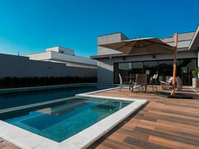 Casa para venda em Jardim Residencial Saint Patrick de 456.08m² com 4 Quartos, 4 Suites e 4 Garagens
