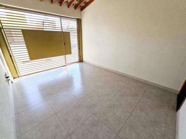 Casa para venda em Jardim Residencial Veneza de 67.00m² com 2 Quartos, 1 Suite e 1 Garagem