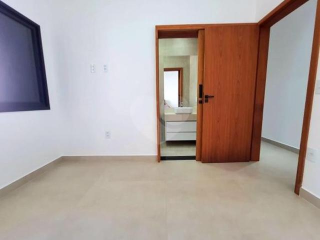 Casa para venda em Jardim Residencial Viena de 156.00m² com 3 Quartos, 3 Suites e 2 Garagens