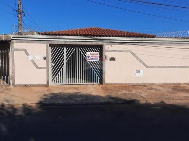 Casa para venda em Jardim Rosolém de 196.93m² com 4 Quartos e 2 Suites