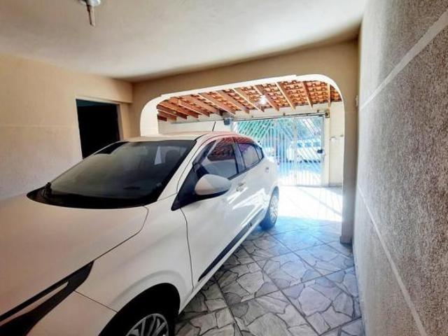 Casa para venda em Jardim Rosolém de 196.93m² com 4 Quartos e 2 Suites