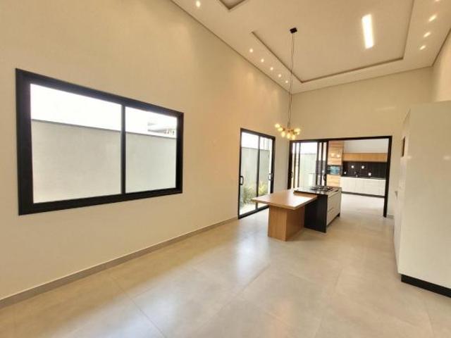 Casa para venda em Jardim Rosa Cruz de 127.00m² com 3 Quartos, 1 Suite e 4 Garagens