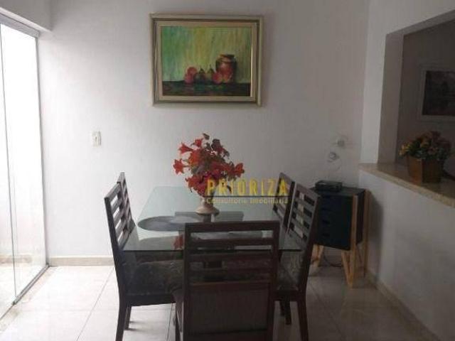 Casa para venda em Jardim Rosália Alcolea de 191.00m² com 5 Quartos, 1 Suite e 1 Garagem