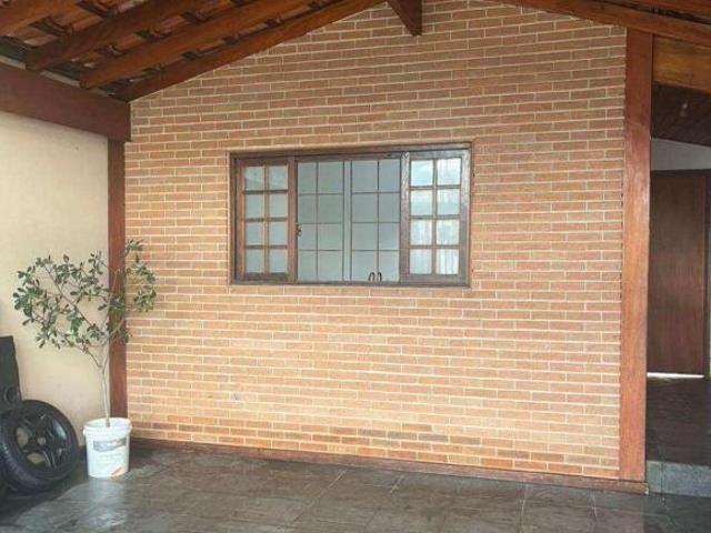 Casa para venda em Jardim Rosely de 113.00m² com 3 Quartos, 1 Suite e 2 Garagens